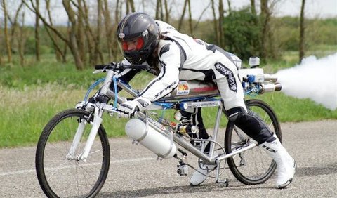 Rocket Bike Breaks Records - Kids Discover