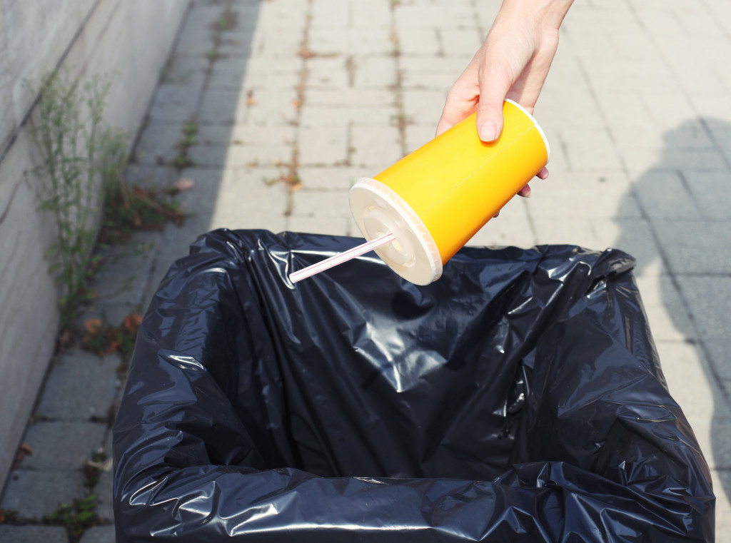 Trash Talk and Recycling for Kids - Kids Discover